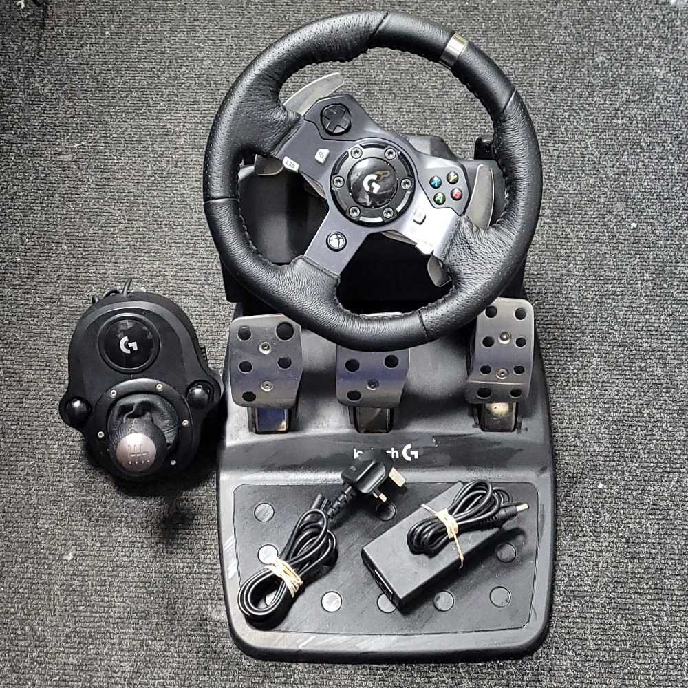 Used Logitech G920 wheel, pedals & gear stick - Own4Less